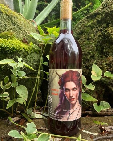 Liliths Rising from Ironstone Meadery | Vinoshipper
